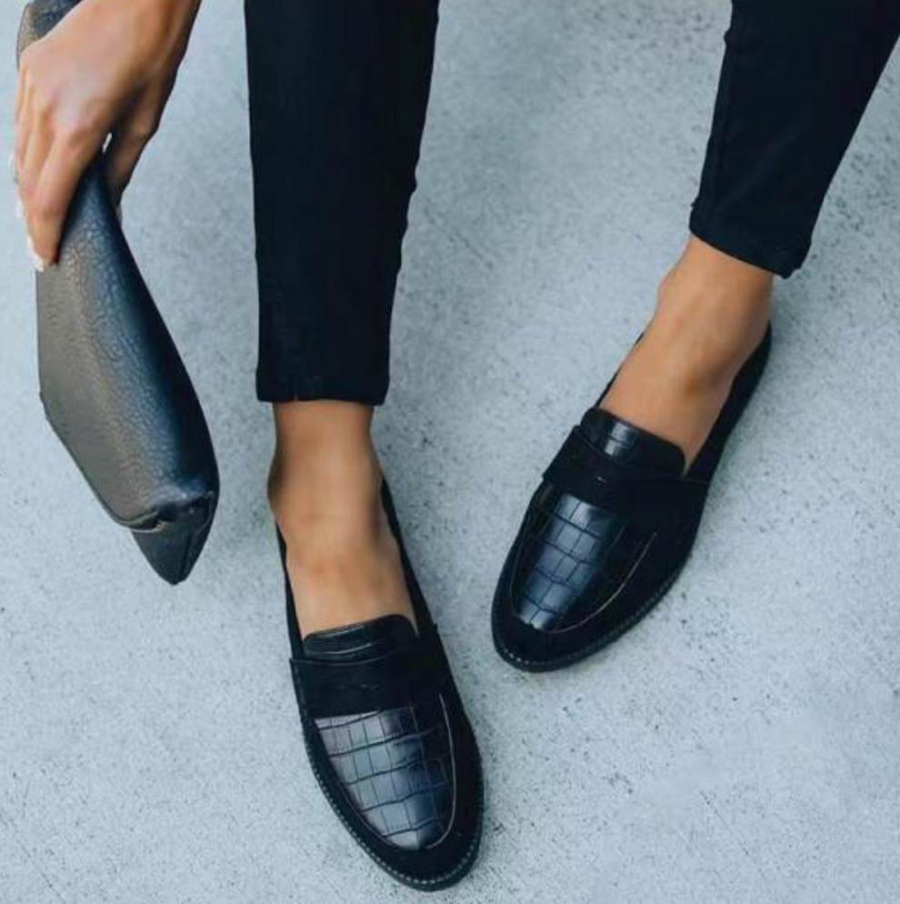 Women's Luxury Leather Loafers - Timeless Design, All-Season Comfort – ELVORIA UK